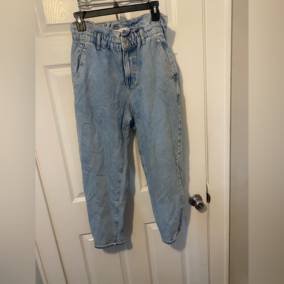 Zara | Jeans | Medium Wash Blue Paper Bag Capri Jeans | Poshmark